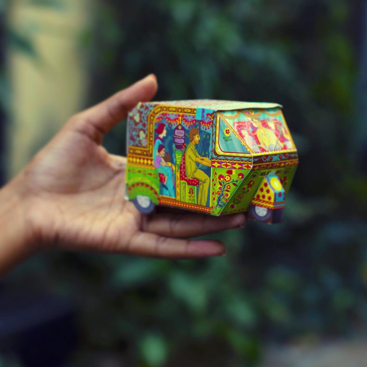 Auto Rickshaw Model Paper Craft Kit - Easy Assembly – Sky Goodies